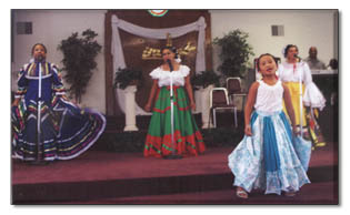 Spanish worship team